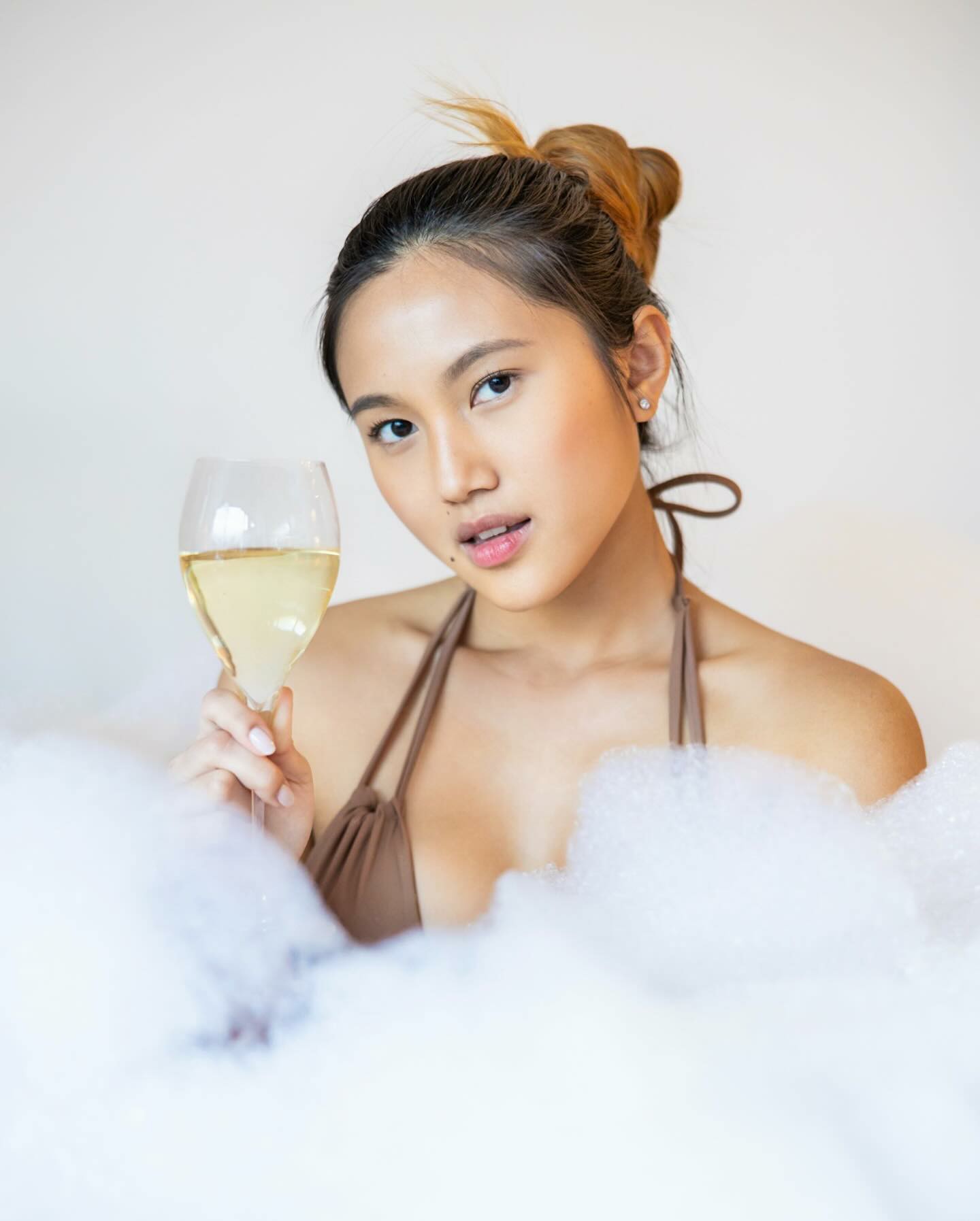 เปิดประวัติ น้องเมย์ May Thai สาวไทย สวย เซ็กซี่ ซู่ซ่า มาแรง OnlyFans